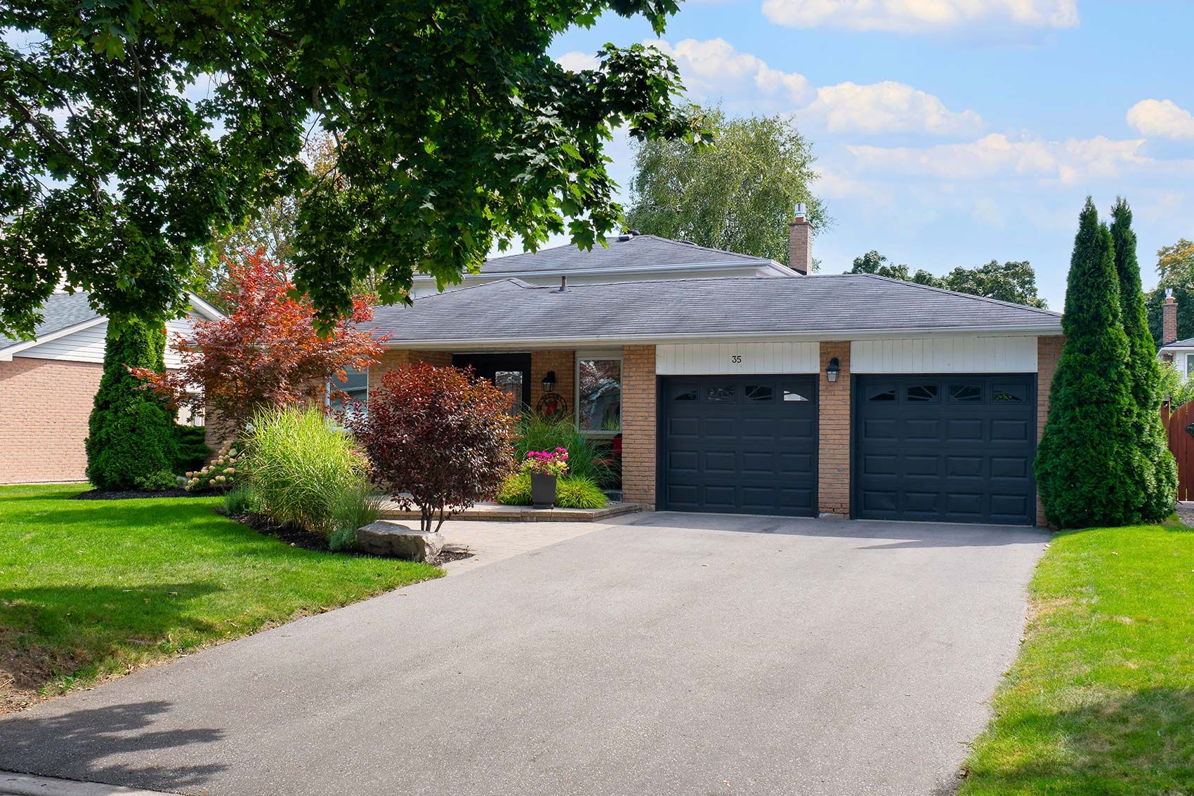 35 John Dexter Place Markham Ontario L3P 3G2 - MLS® N12376202 | For ...