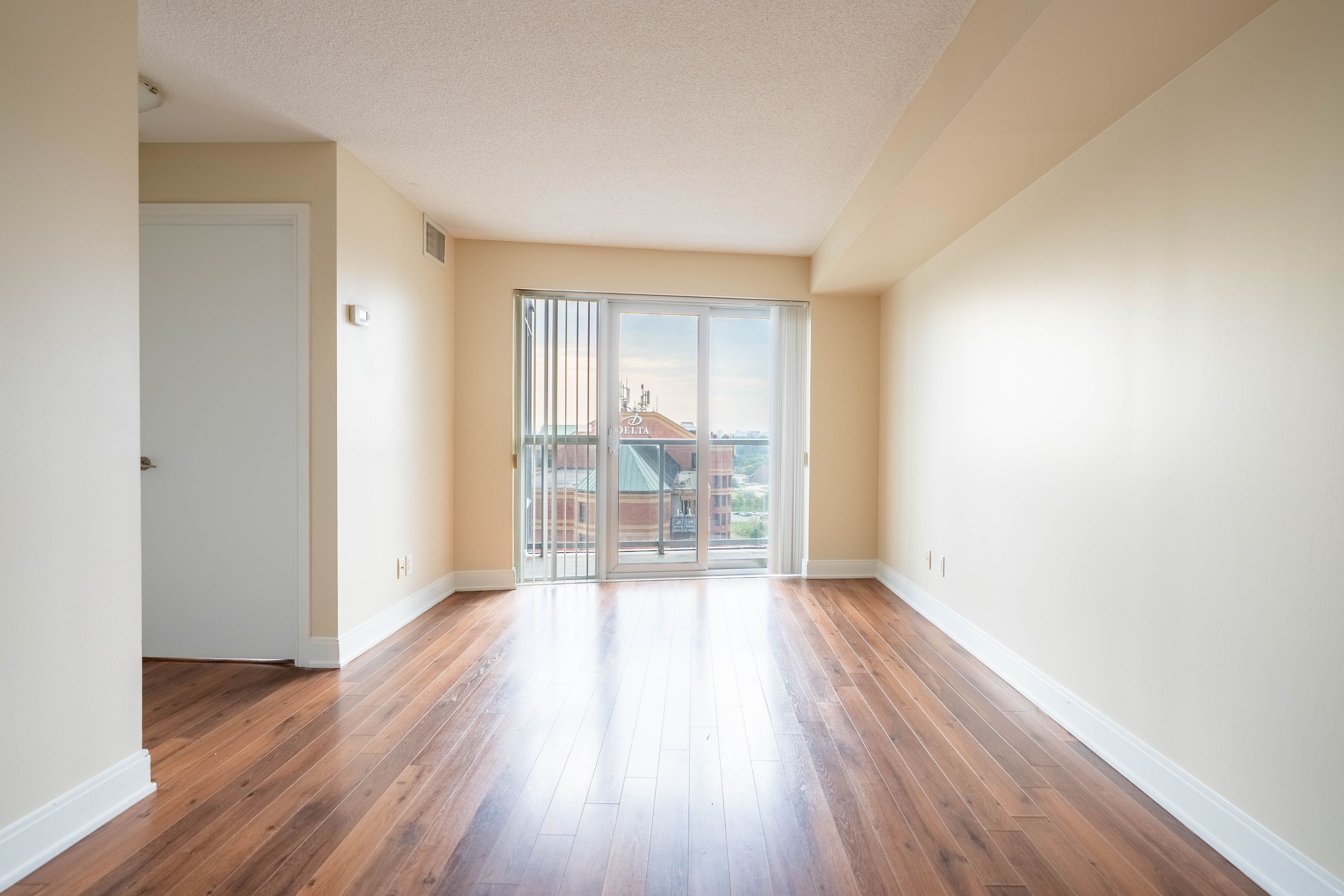 125 Village Green Square Unit# 1605 Toronto Ontario M1S 0B3 - MLS® E12392833 | For Lease | Jump ...