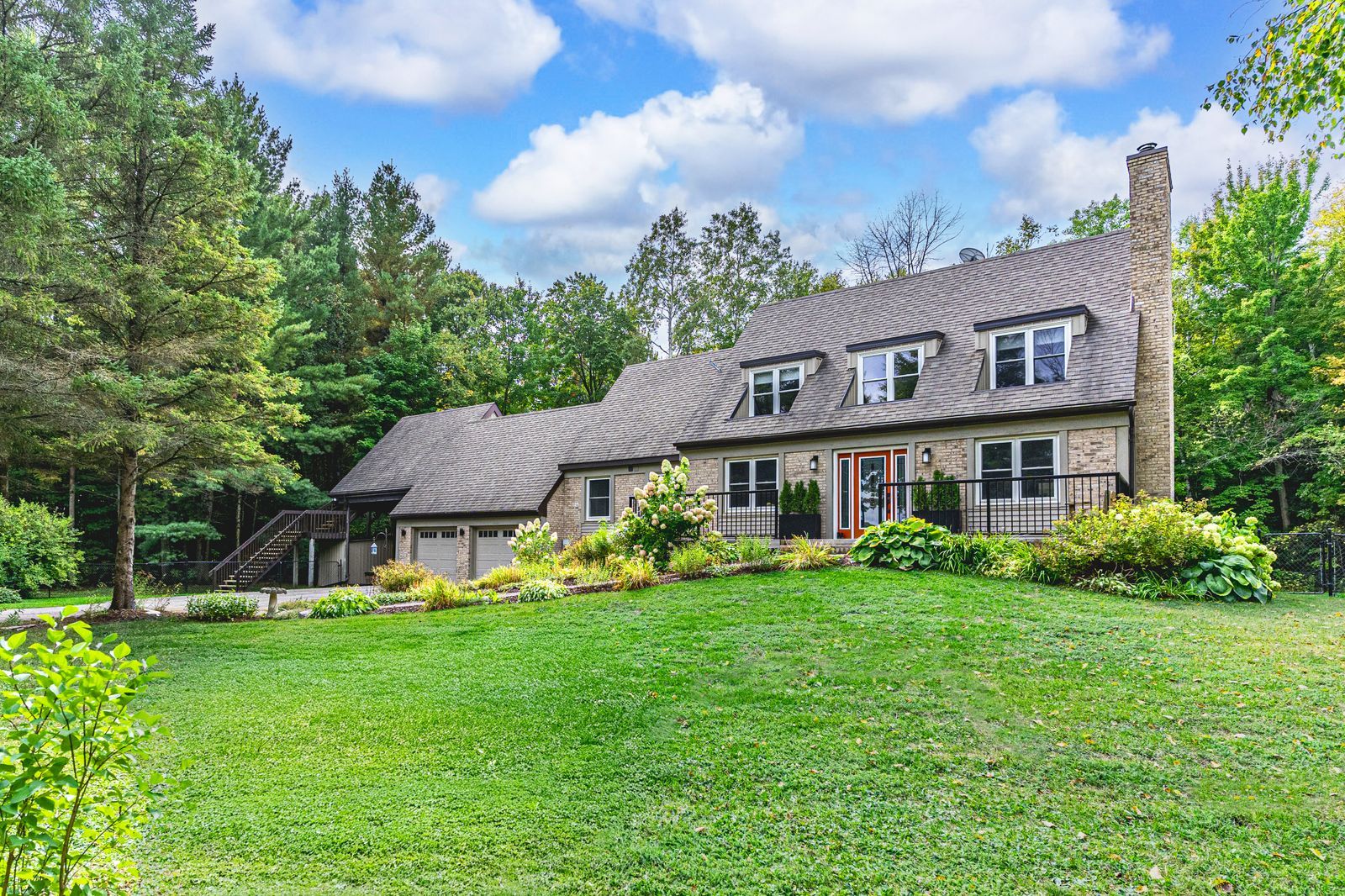 7816 6th Line Essa Ontario L0M 1T0 - MLS® N12426246 | For Sale | Jump ...