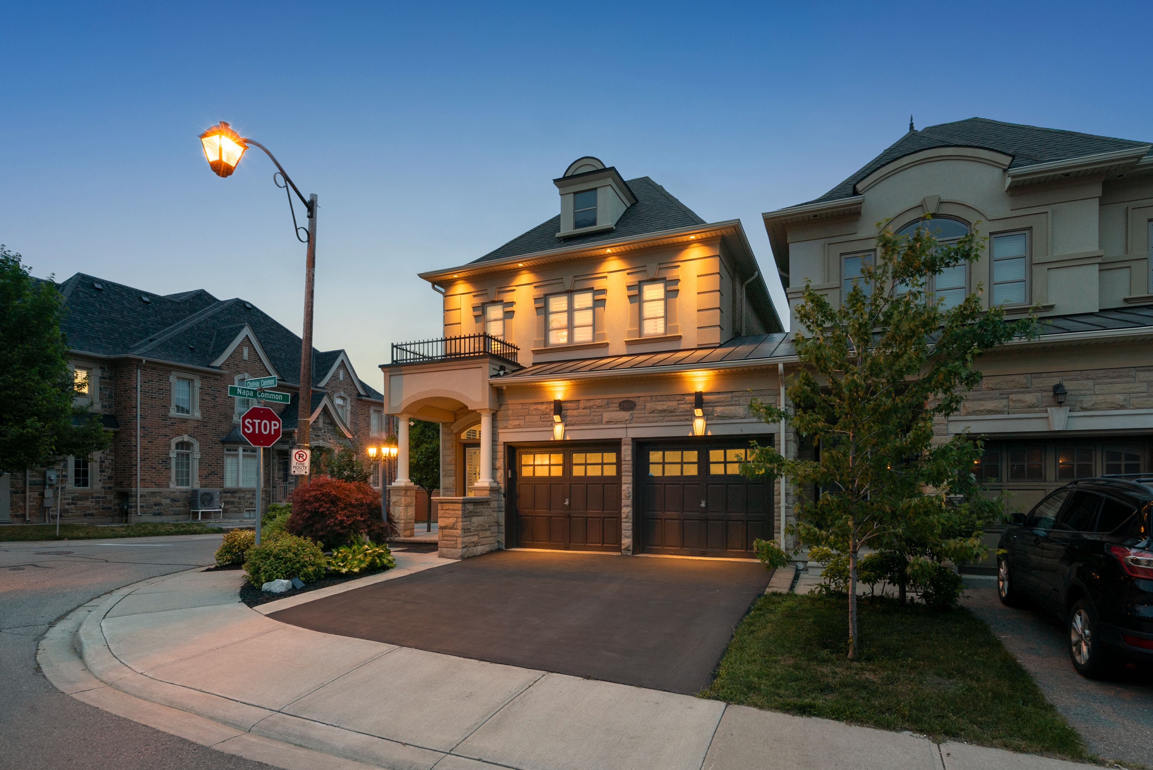 2469 Chateau Common Oakville Ontario L6M 0S1 - MLS® W12457435 | For ...