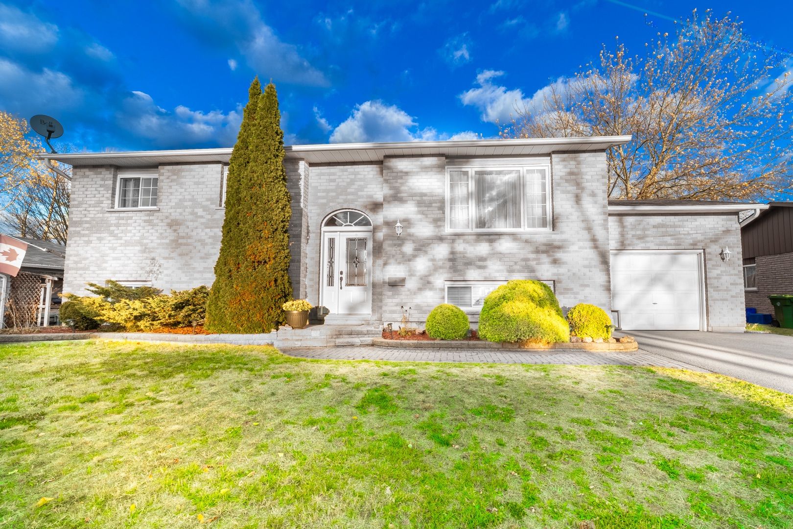 34 Roy Street Petawawa Ontario K8H 3A6 - MLS® X12512096 | For Sale ...