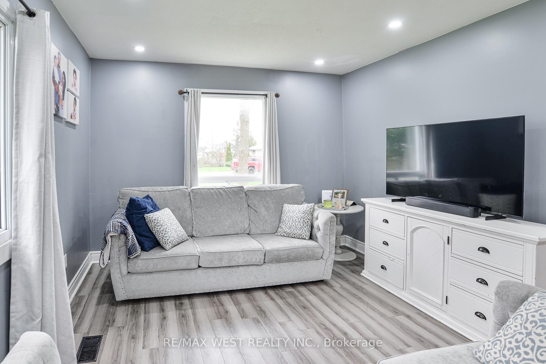 8855 Webster Road Adjala-Tosorontio Ontario L0M 1K0 - MLS® N12530344 ...