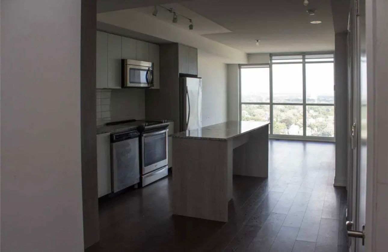 9 Valhalla Inn Road Unit# 1901 Toronto Ontario M9B 0B2 - MLS® W12533508 ...