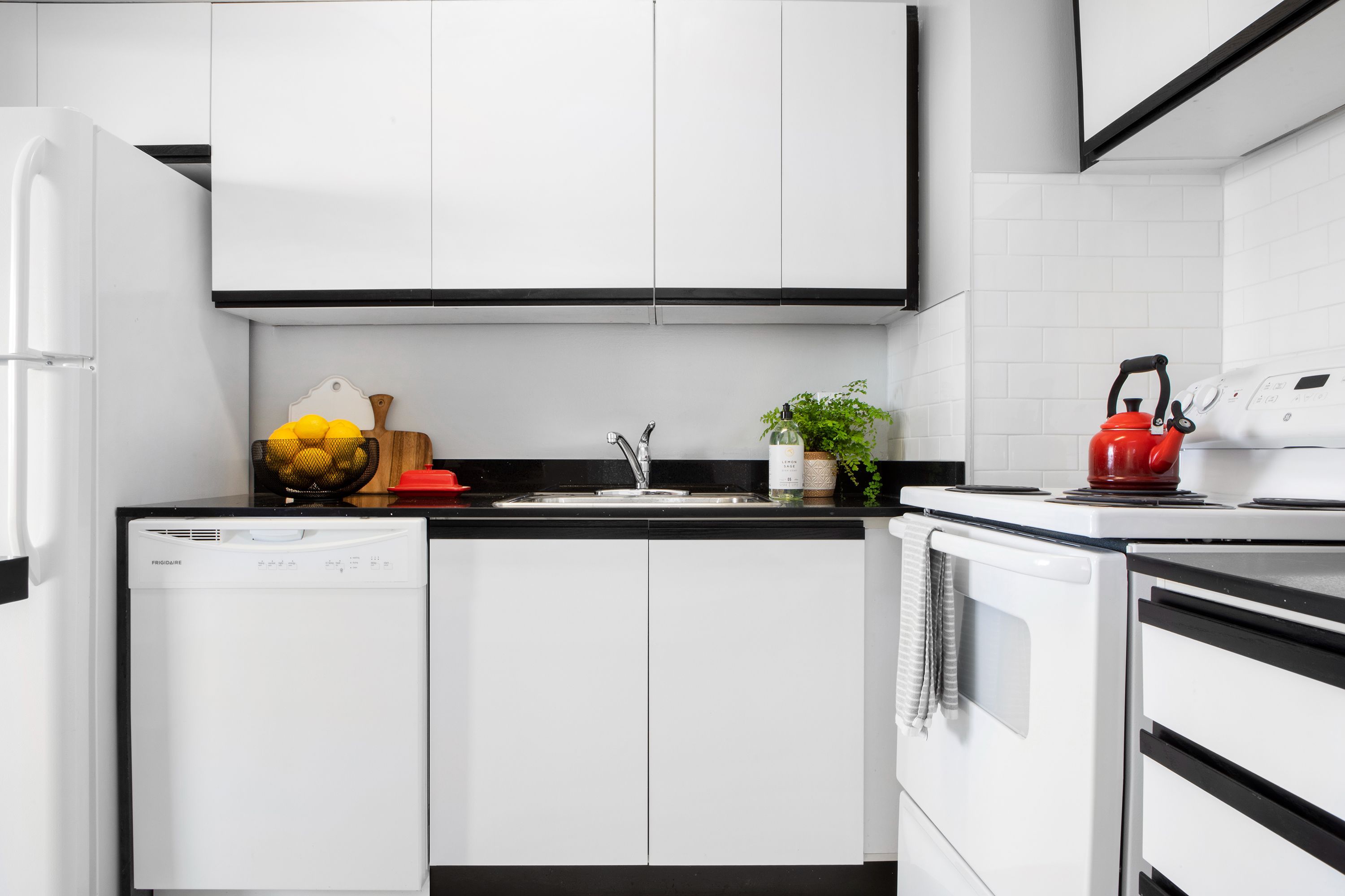 150 Graydon Hall Drive Unit# 911 Toronto Ontario M3A 3B3 - MLS ...