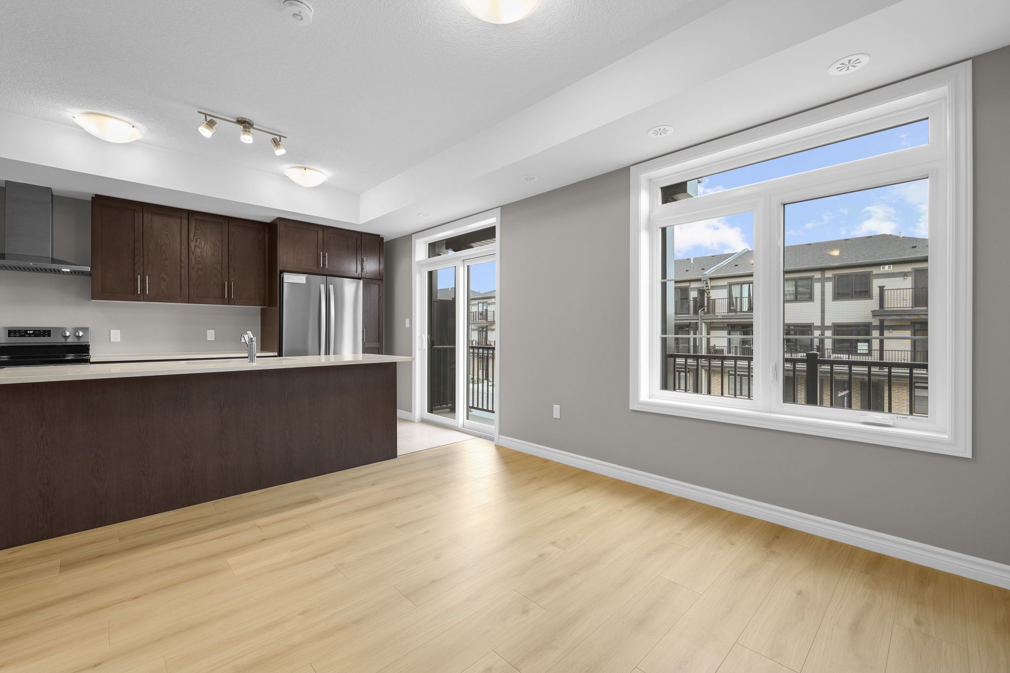 11 LOMOND Lane Unit# 11 Kitchener Ontario N2R 0T6 - MLS® X12548124 ...