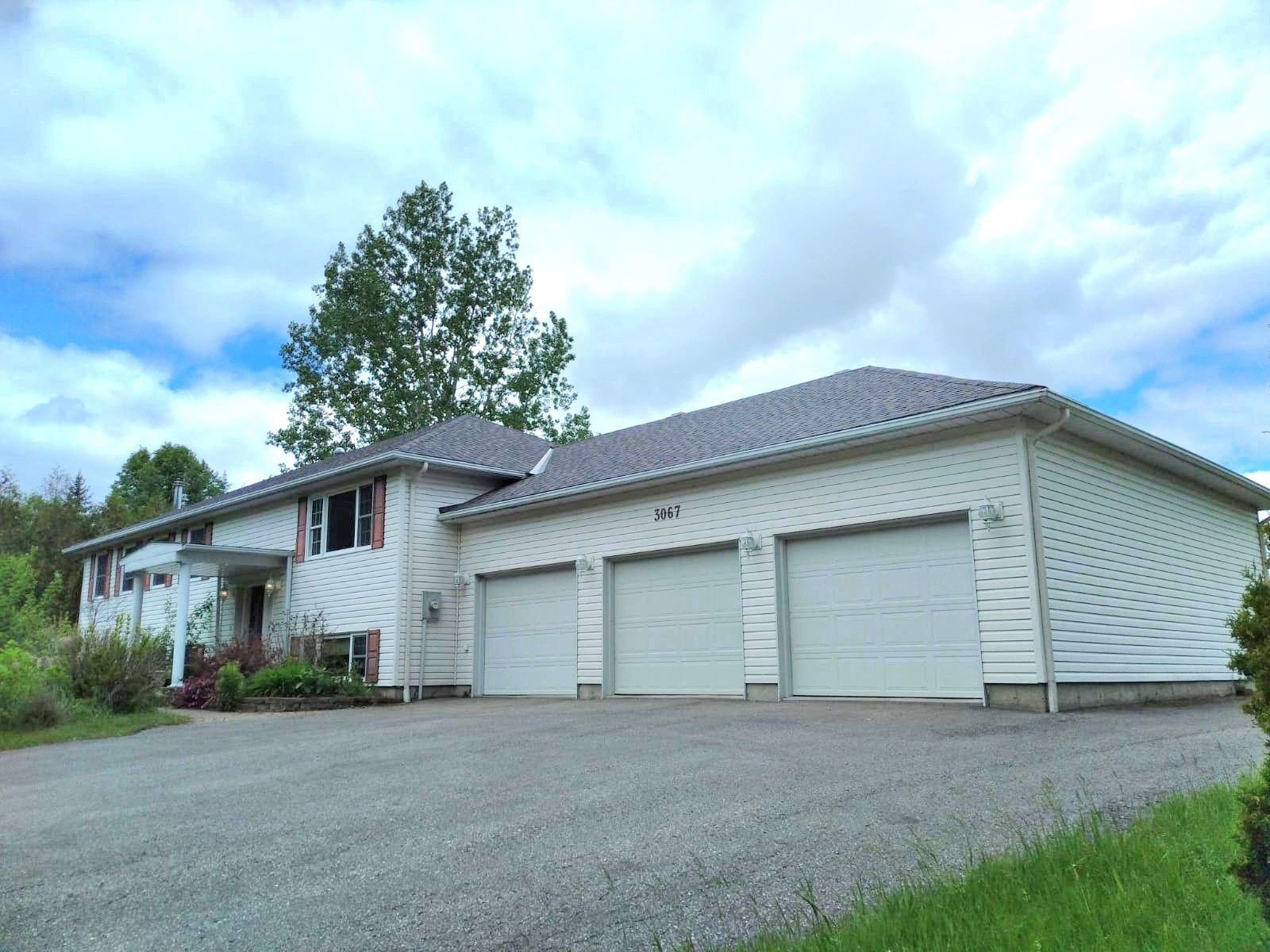 3067 McGovern Road North Grenville Ontario K0G 1J0 - MLS® X12563114 ...