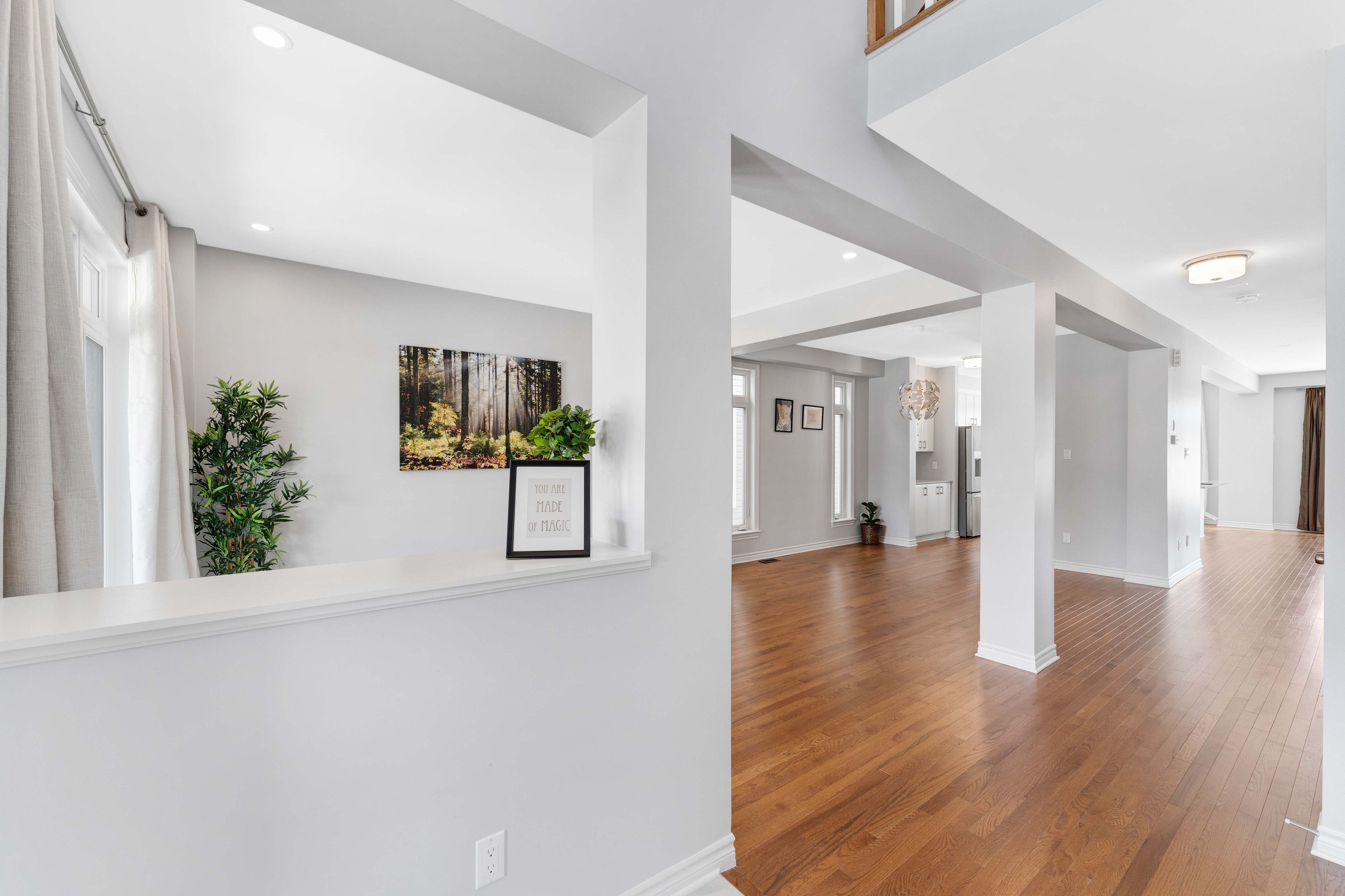 696 Moonflower Crescent Blossom Park - Airport and Area Ontario K1T 0X8 ...