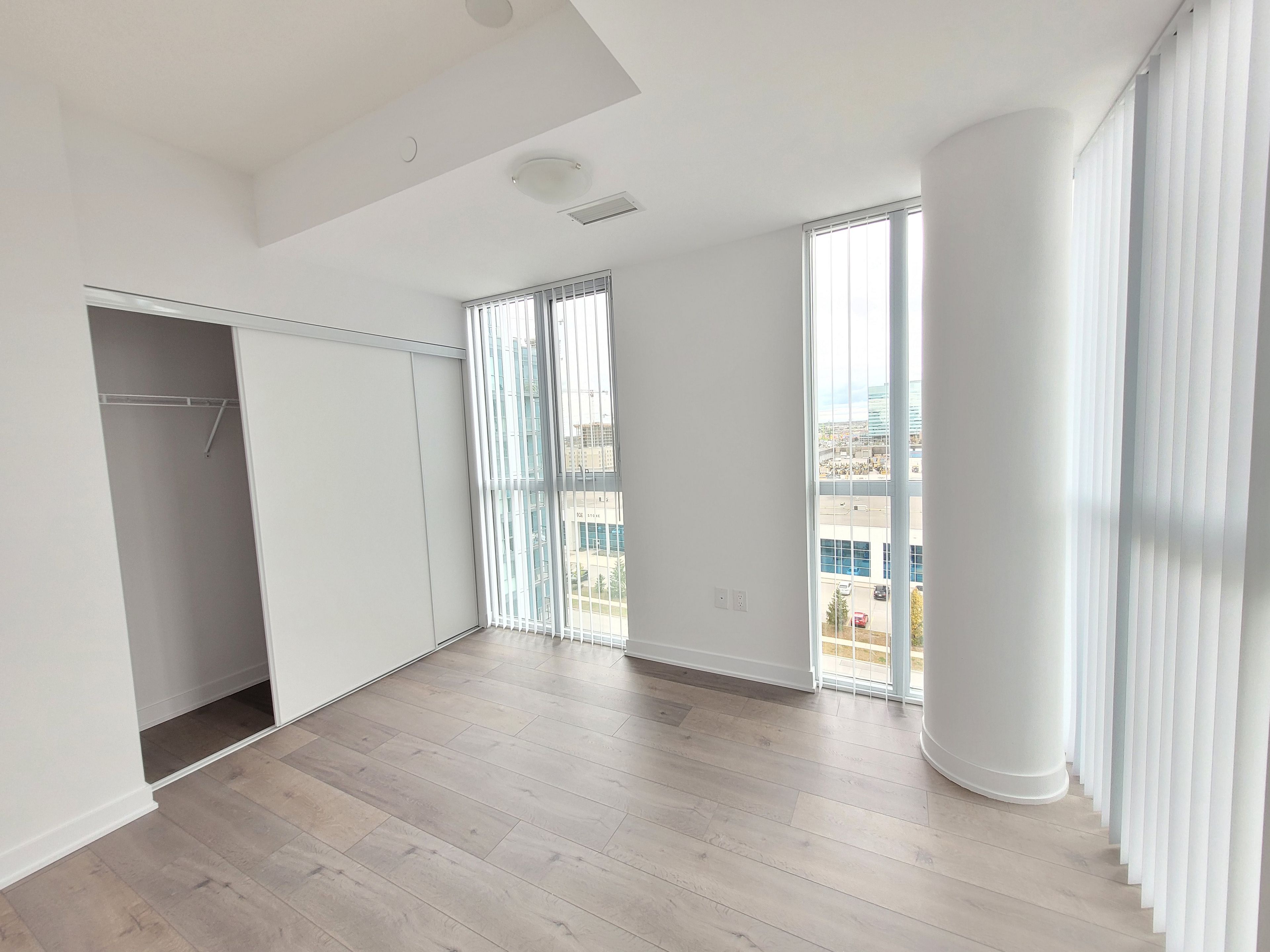 60 Honeycrisp Crescent Unit# 909 Vaughan Ontario L4K 0M7 - MLS ...