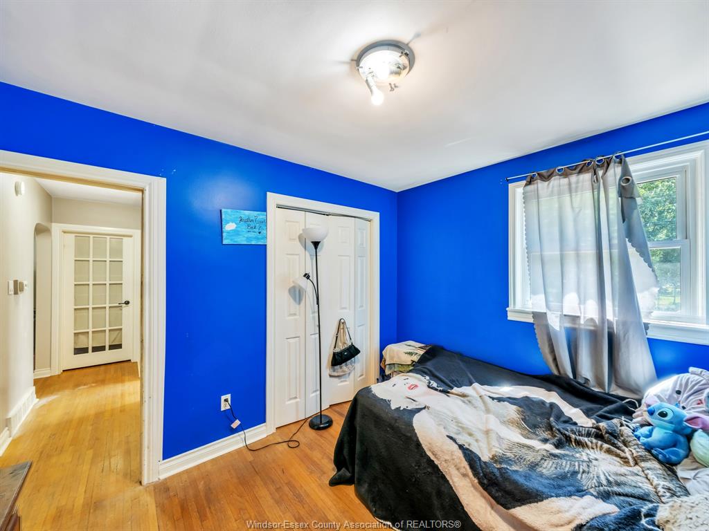 1315 JANETTE Avenue | For Sale | Listing ID 26001209 | Bungalow,Ranch ...