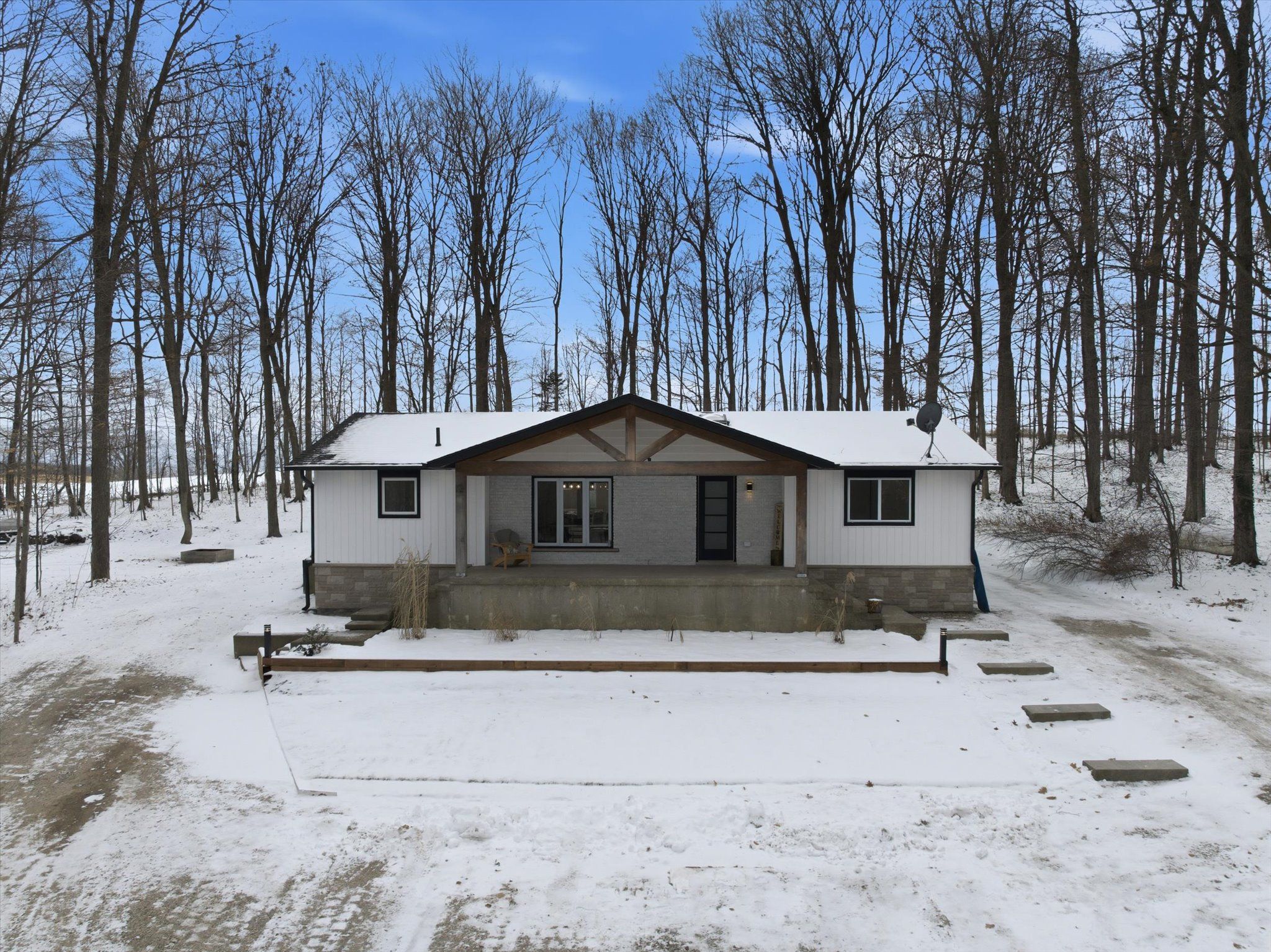 220 5th Line Haldimand Ontario N3W 2A5 - MLS® X12719514 | For Sale ...